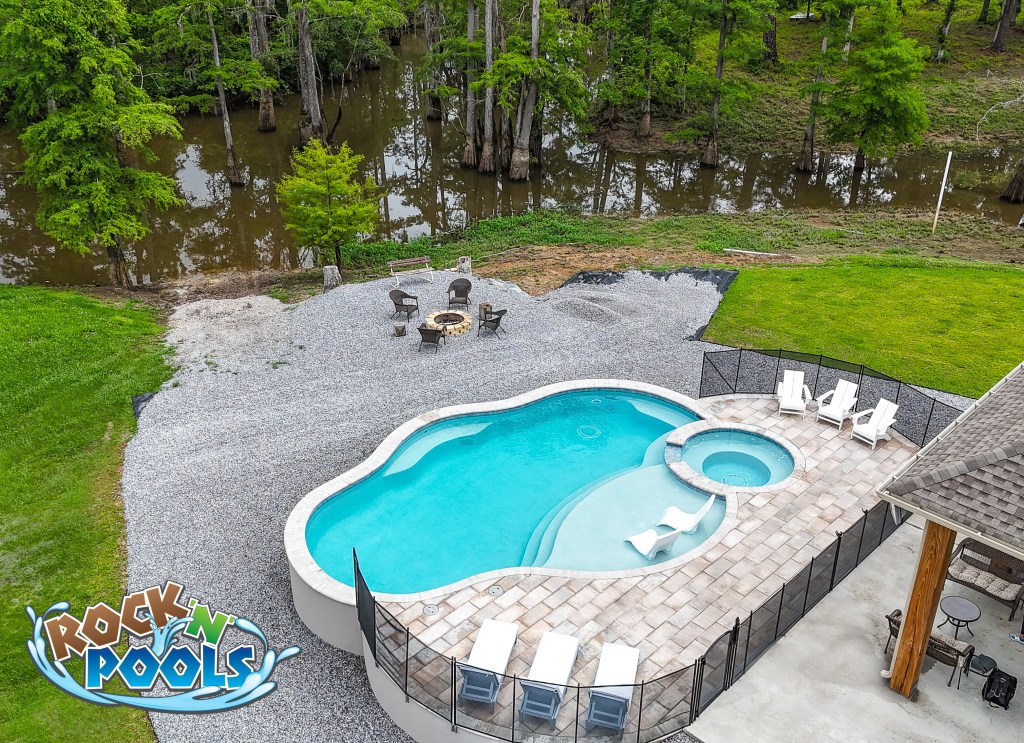 Southern Woods Lane – Rock'N'Pools